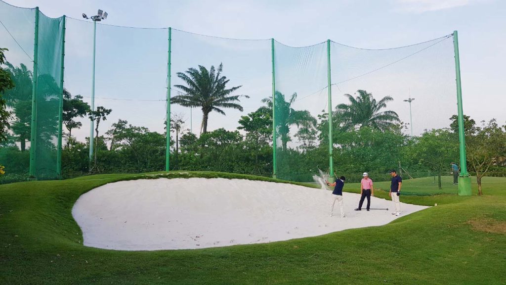 Tìm hiểu về sân tập golf Tân Sơn Nhất